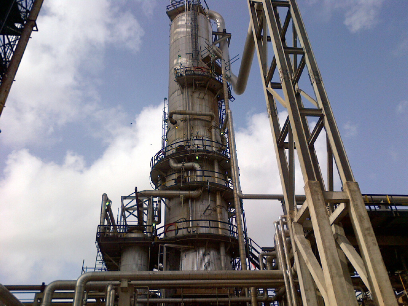 Abnormal catalyst losses, coking/fouling at RFCCU main fractionator ...
